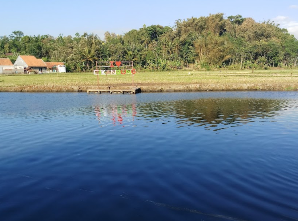 Mata Air Cikandung Sumedang, Kesegaran di Tengah Keindahan Pemandangan